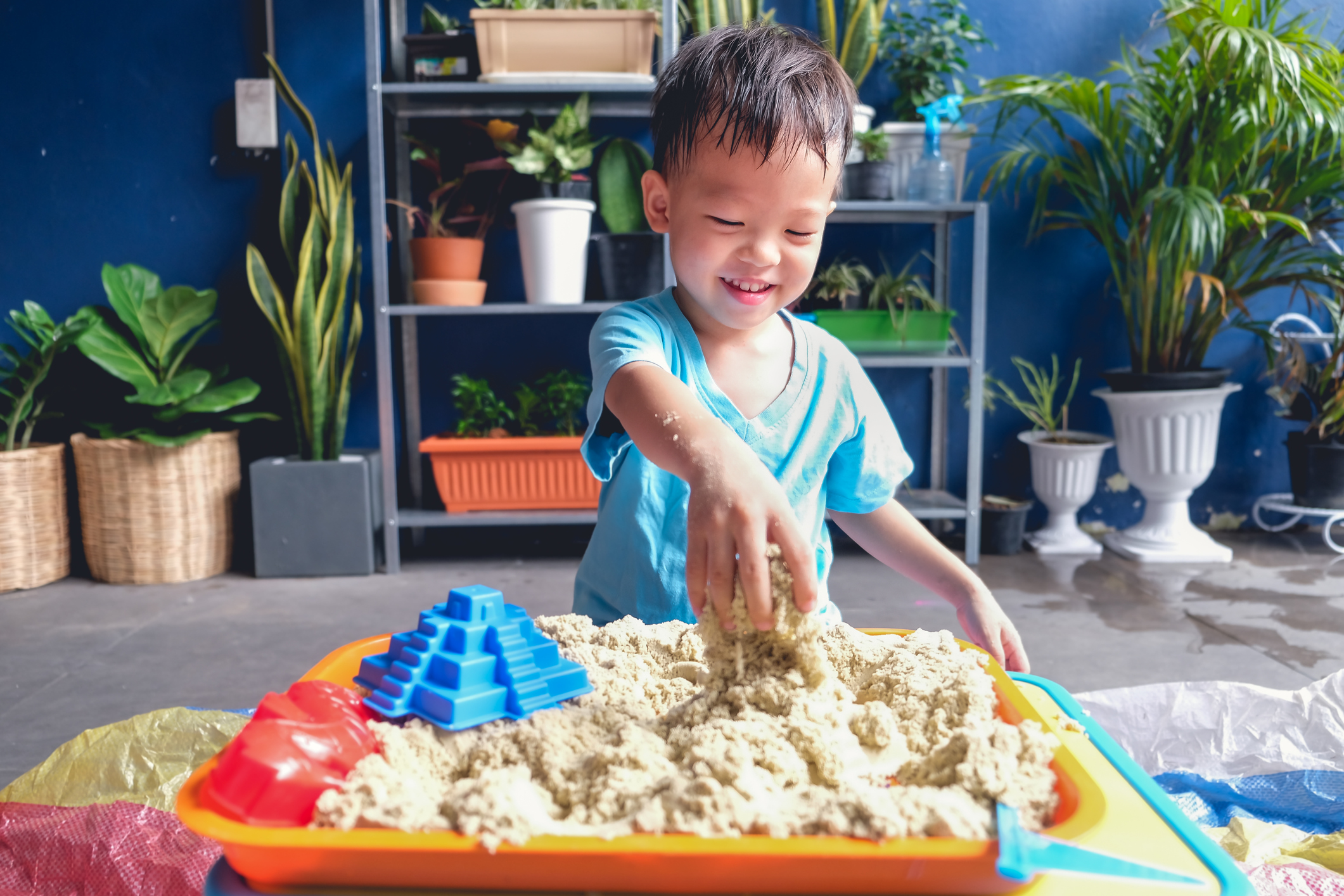 A Guide to Sensory Play: What is it, Importance & Benefits