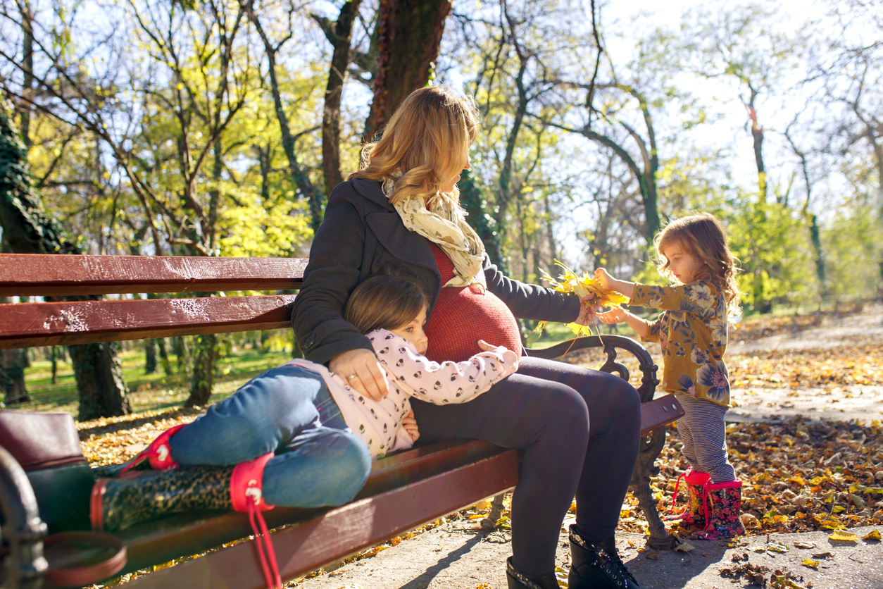 How to Prepare a Child for a New Sibling: Age-Specific Tips